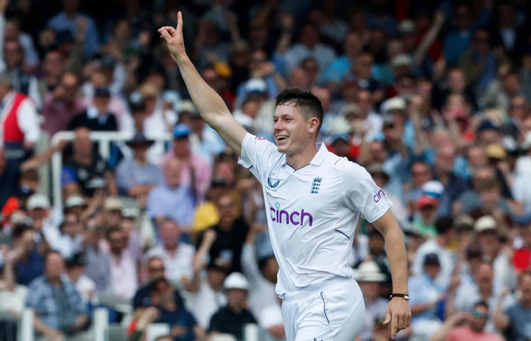 England's Potts to face Proteas in ODI series