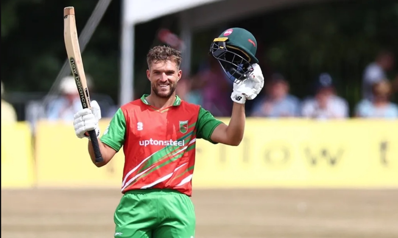 Mulder makes his mark in England