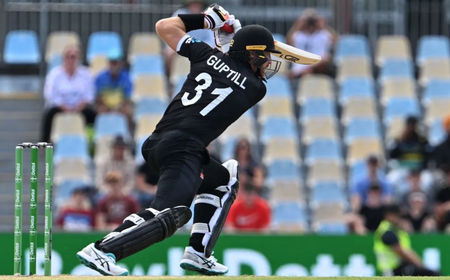 Guptill released by New Zealand Cricket