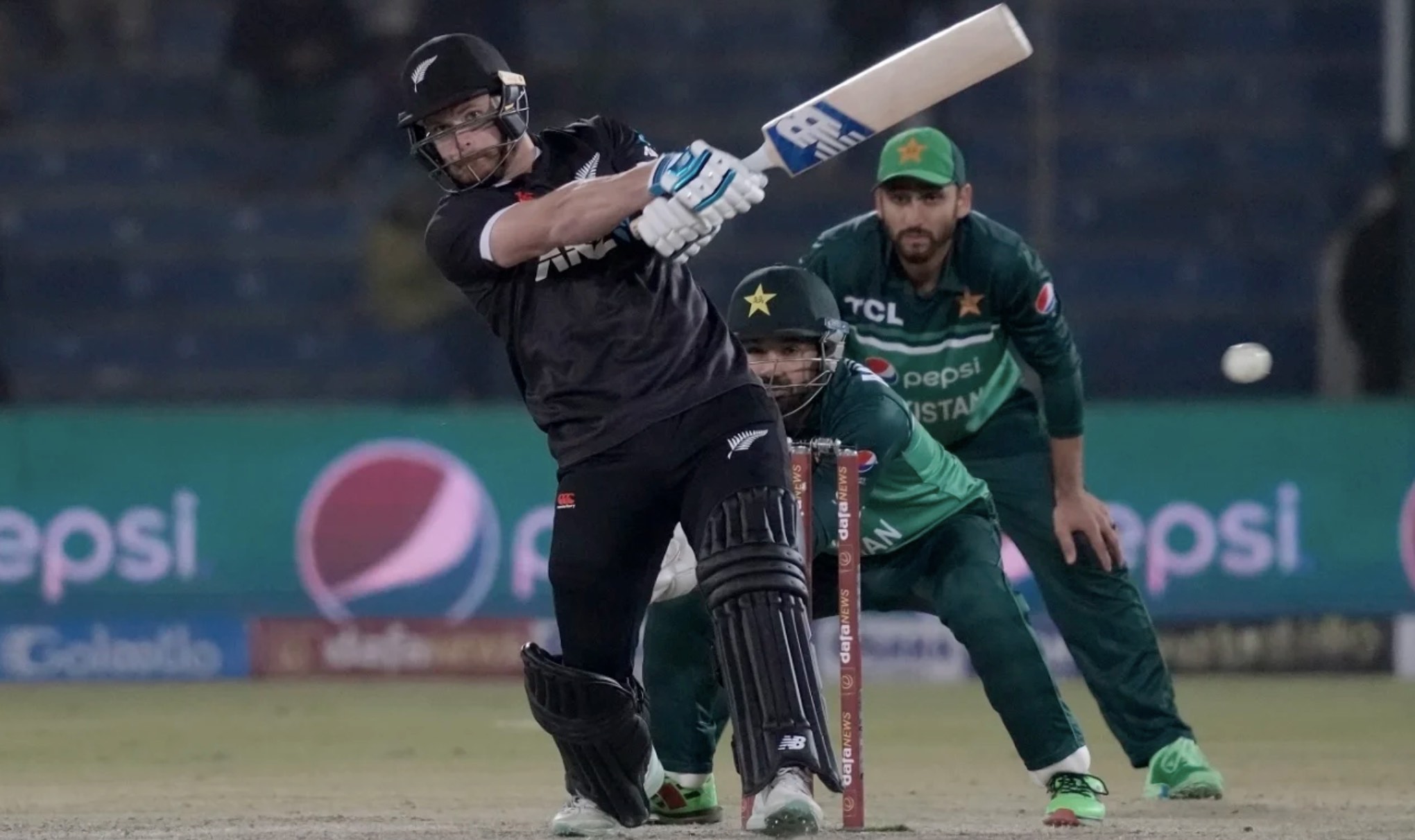 Phillips fires New Zealand to series win