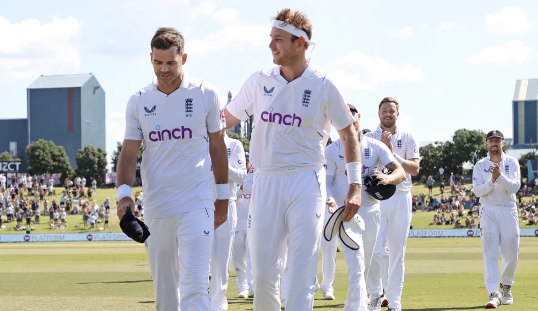 Stokes hails pace pair Anderson, Broad