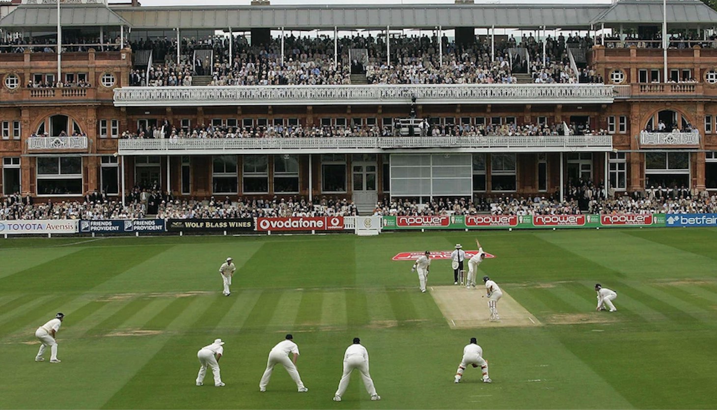 Lord's provides special stage for Ashes Test