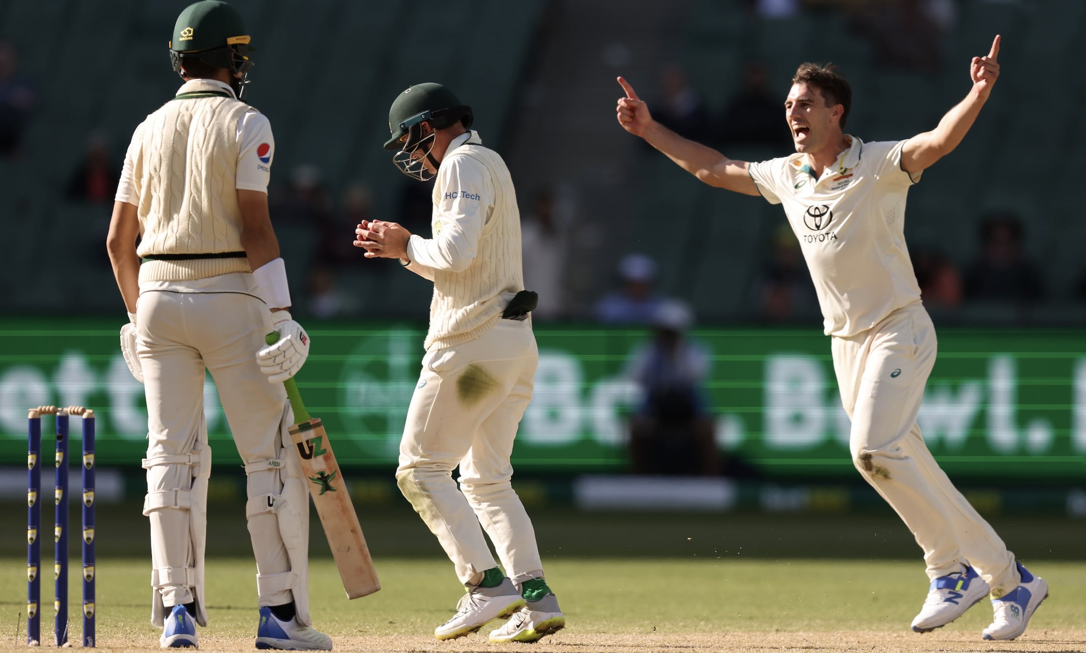 Cummins leads Australia to series win