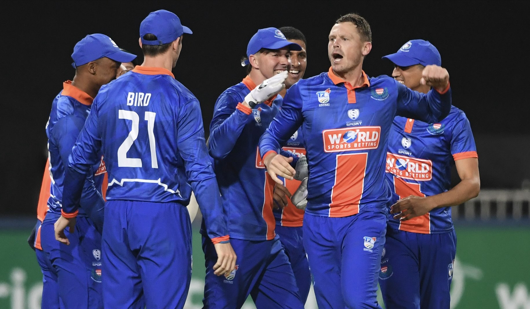 All-round Linde stars in WP win